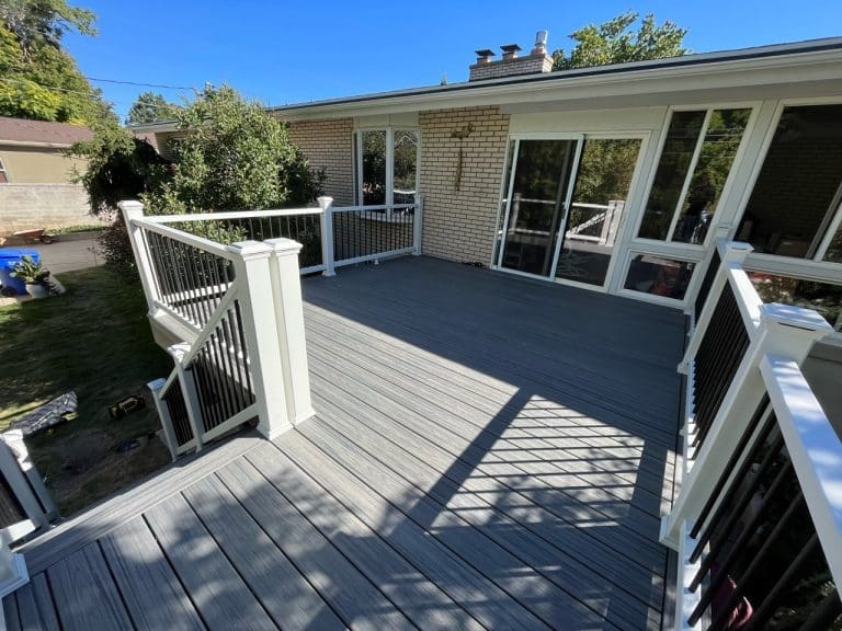 Trex Select Deck Railing Photos from Blackrock Decks